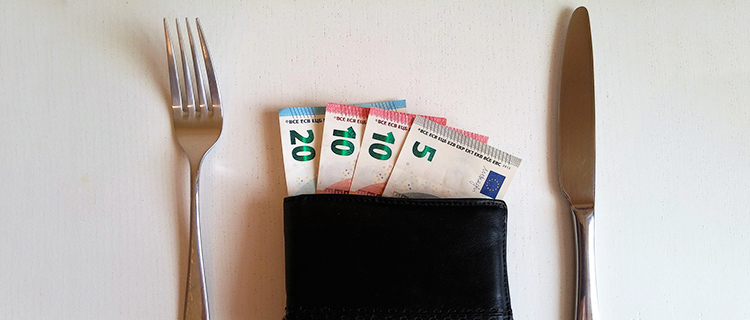 5 Ways to Improve Your Restaurant Bottom Line - Kepak Foodservice